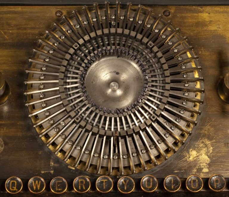 Automatic Typewriter - Antique Typewriters